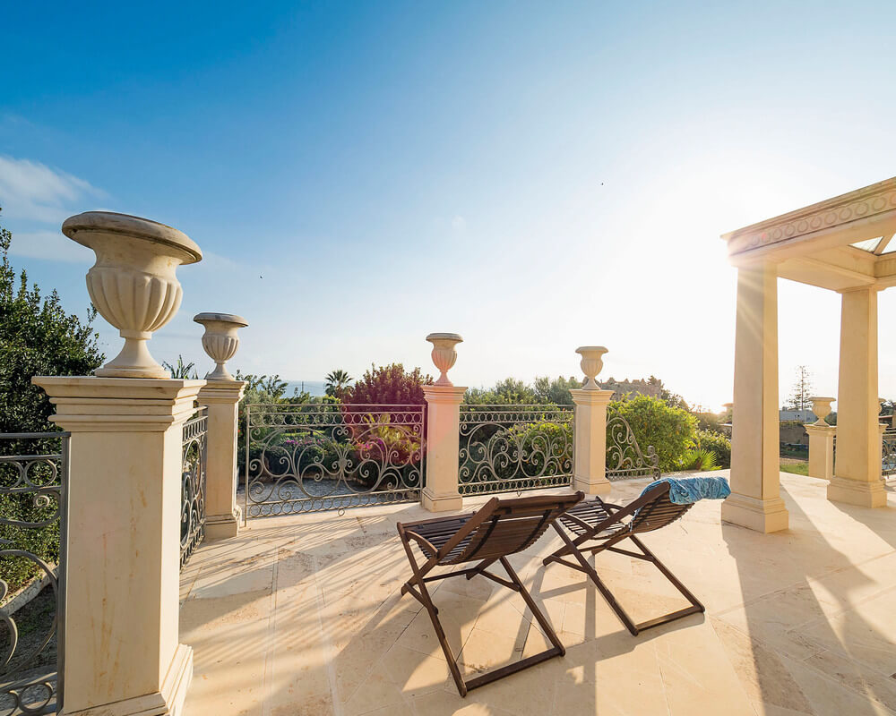 Luxury Villa With Indoor Pool & Spa To Rent In Sicily, Italy 2023