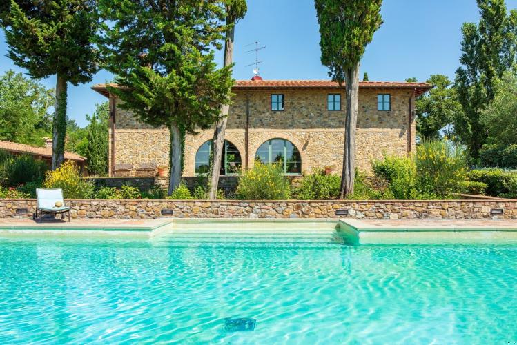 Tuscan Villa For 16 People With Infinity Pool To Rent In Tuscany, Italy ...