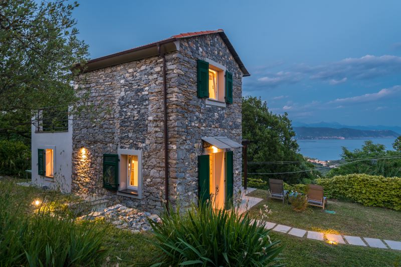 Holiday Homes in Italy Sea view villas